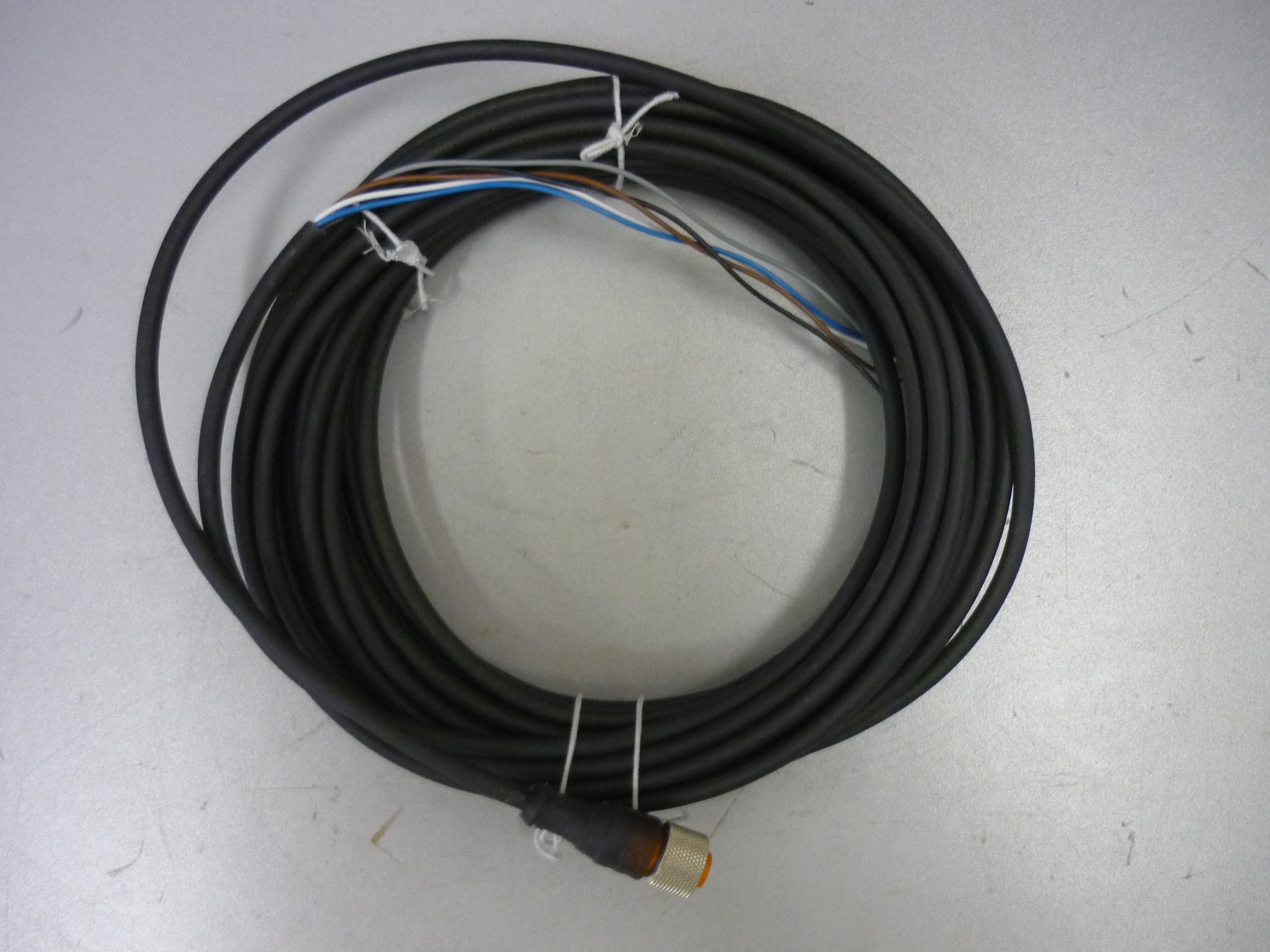 соединительный провод VA Swiw 10m mit M12